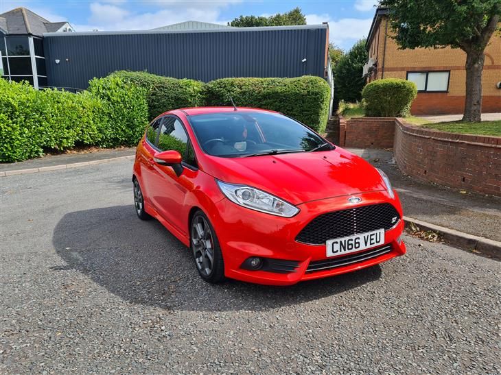 Ford Fiesta ST cars for sale - PistonHeads UK