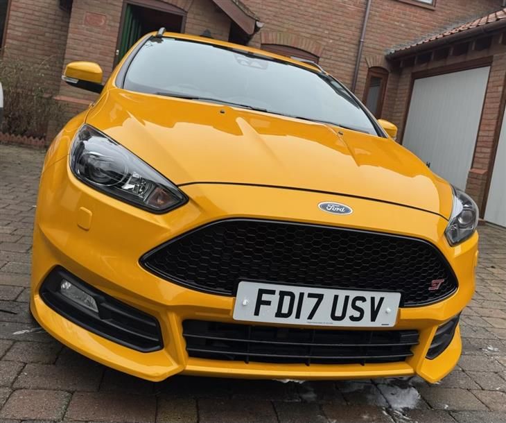Used Orange Ford Focus ST cars for sale - PistonHeads UK