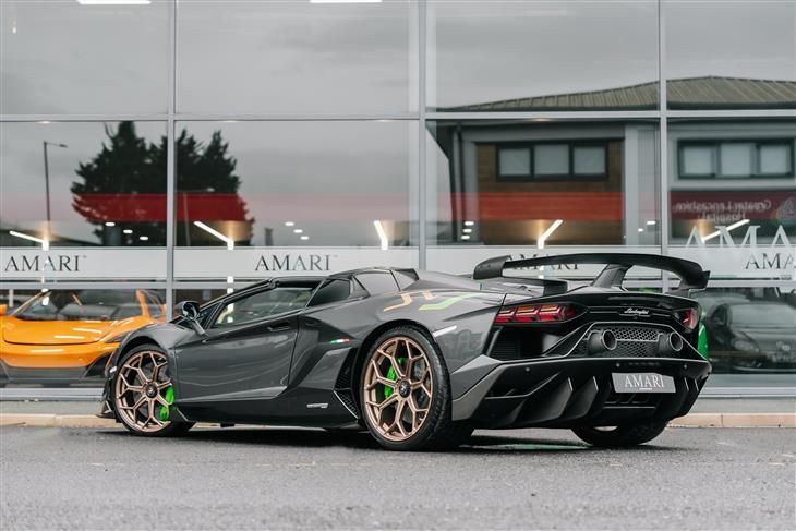 Lamborghini Aventador SVJ cars for sale - PistonHeads UK