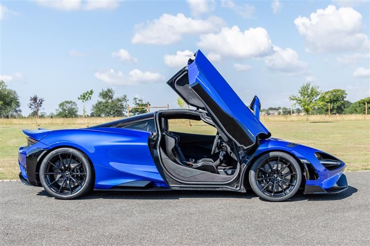 Blue McLaren 765LT cars for sale | PistonHeads UK