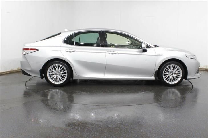 Silver Toyota Camry cars for sale - PistonHeads UK