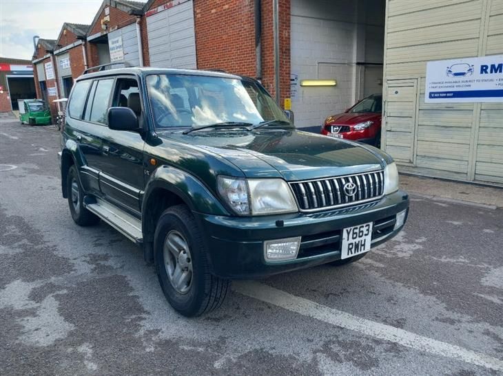 Toyota Land Cruiser Hybrid Green