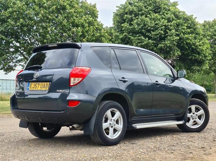 Toyota Rav-4 cars for sale | PistonHeads UK
