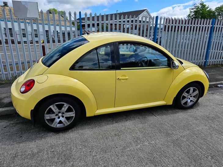 Volkswagen New Beetles cars for sale - PistonHeads UK