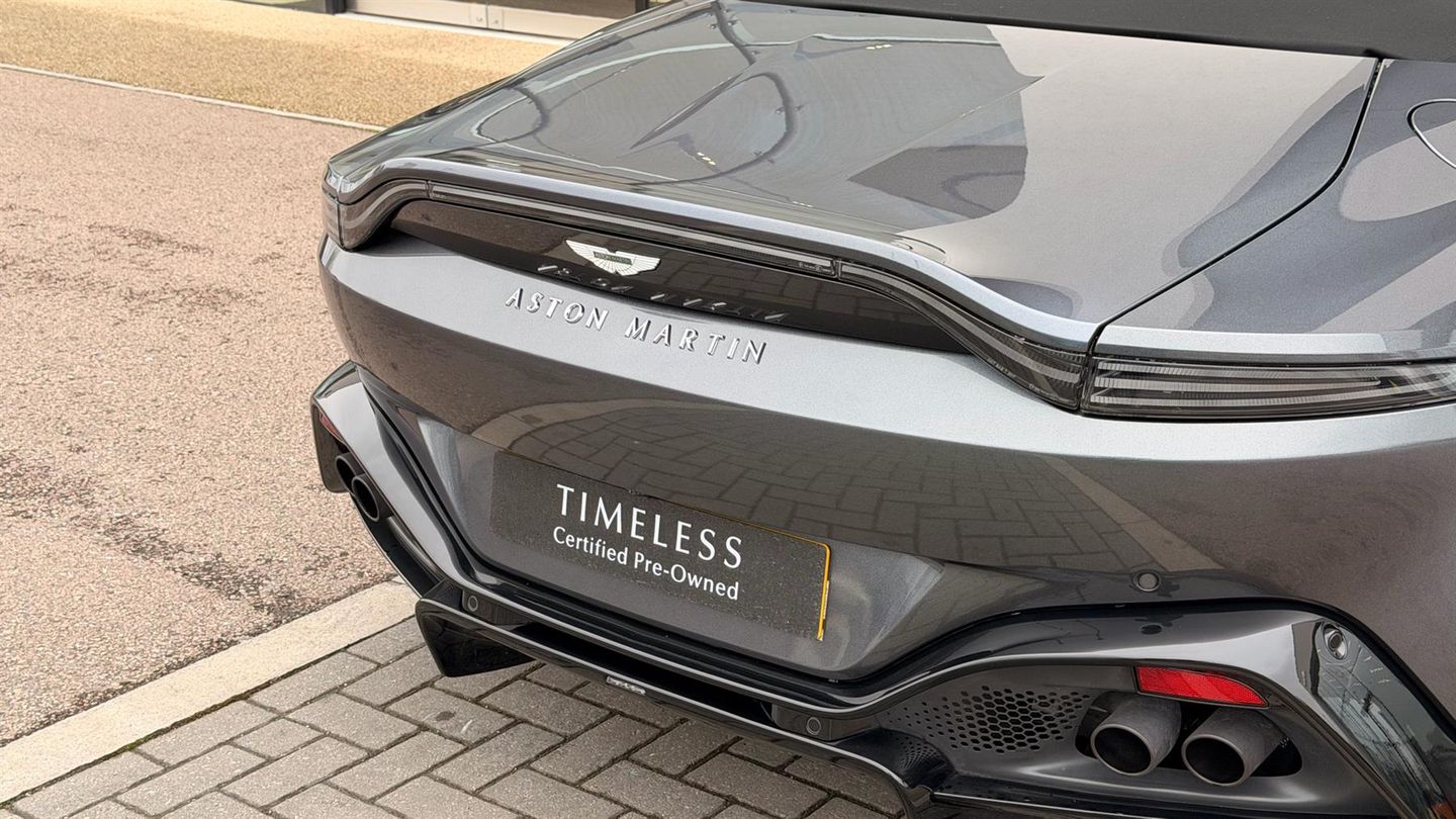 Used 2024 ASTON MARTIN VANTAGE V8 ROADSTER AUTO for sale - PistonHeads UK