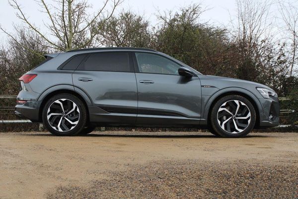 Used 2022 AUDI E-TRON BLACK EDITION 50 QUAT for sale - PistonHeads UK