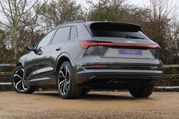 Used 2022 AUDI E-TRON BLACK EDITION 50 QUAT for sale - PistonHeads UK