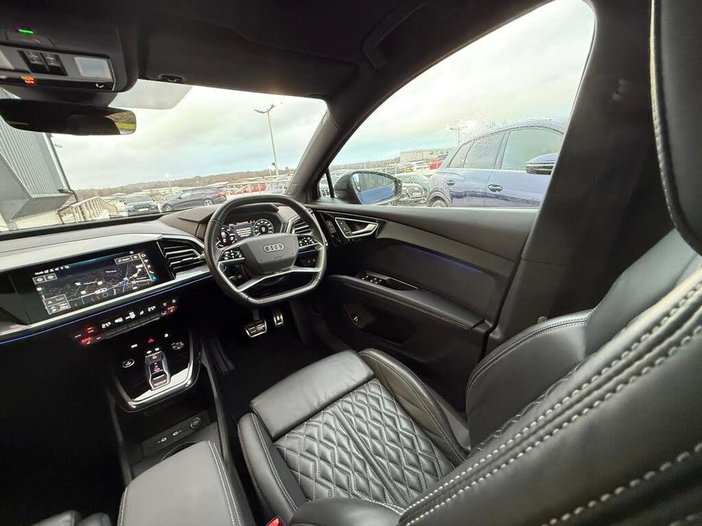 Used 2022 AUDI Q4 E-TRON VORSPRUNG 40 for sale - PistonHeads UK