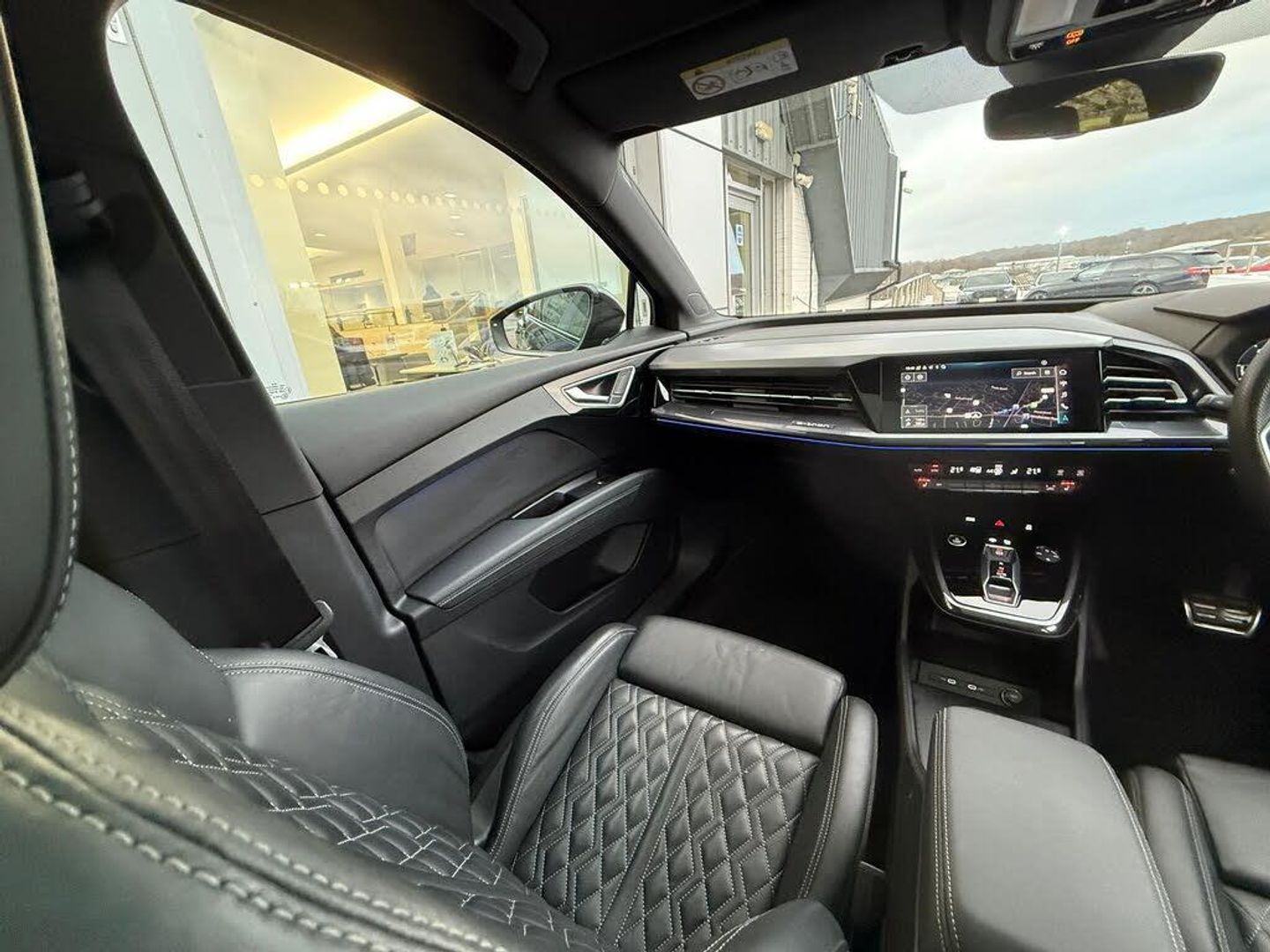 Used 2022 AUDI Q4 E-TRON VORSPRUNG 40 for sale - PistonHeads UK