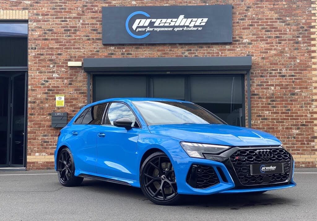 Used Audi RS3 2.5 TFSI Carbon Black Sportback S Tronic quattro Euro 6 ...