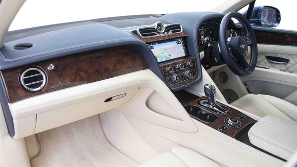 Used 2021 BENTLEY BENTAYGA for sale - PistonHeads UK