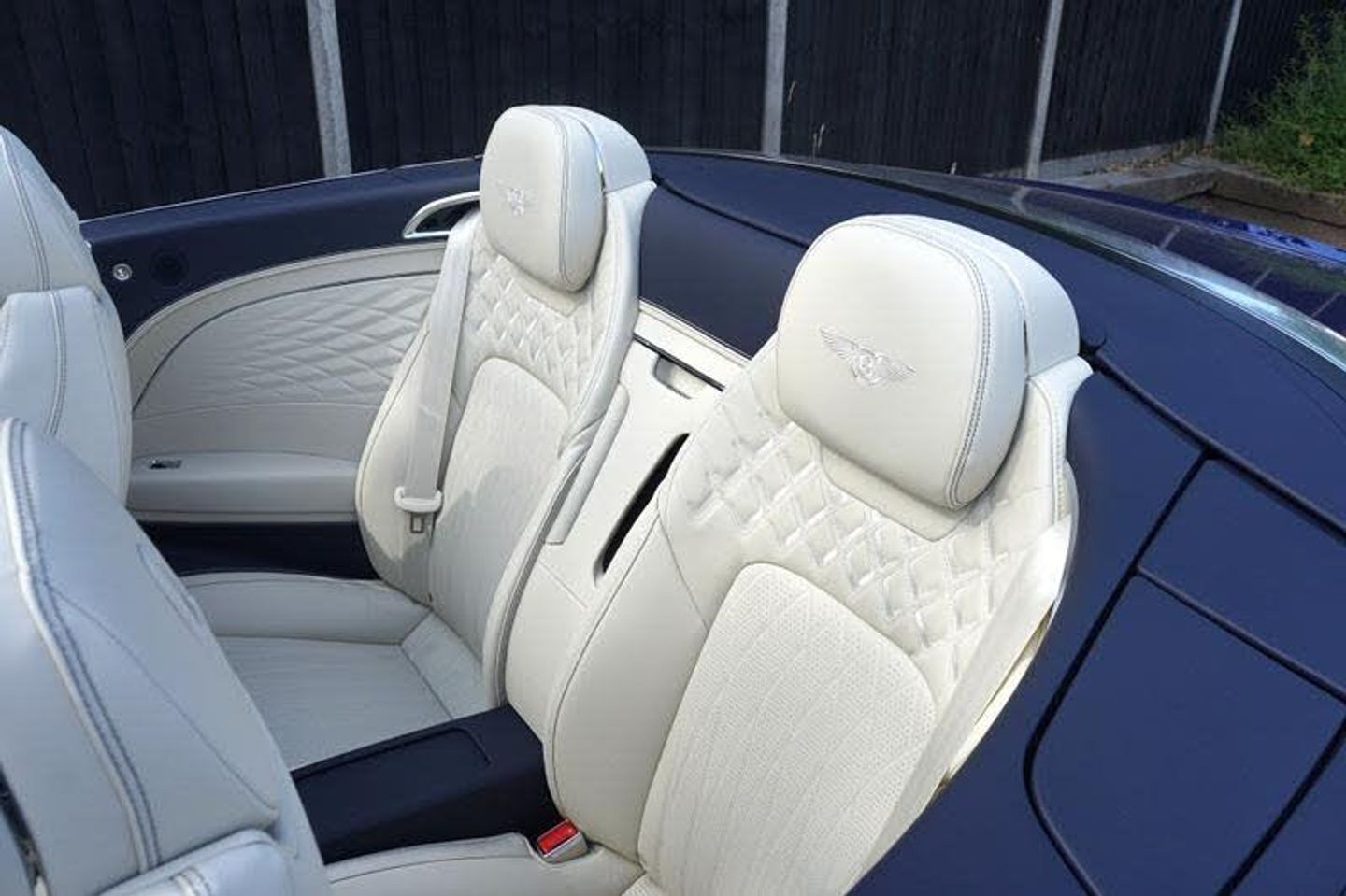 Used 2025 BENTLEY CONTINENTAL GTC AZURE HYBRID A for sale - PistonHeads UK