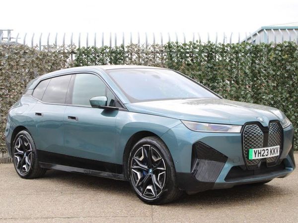 Used 2023 BMW IX XDRIVE40 M SPORT for sale - PistonHeads UK