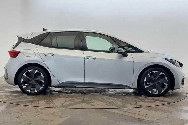 Used 2025 CUPRA BORN V2 EV for sale - PistonHeads UK