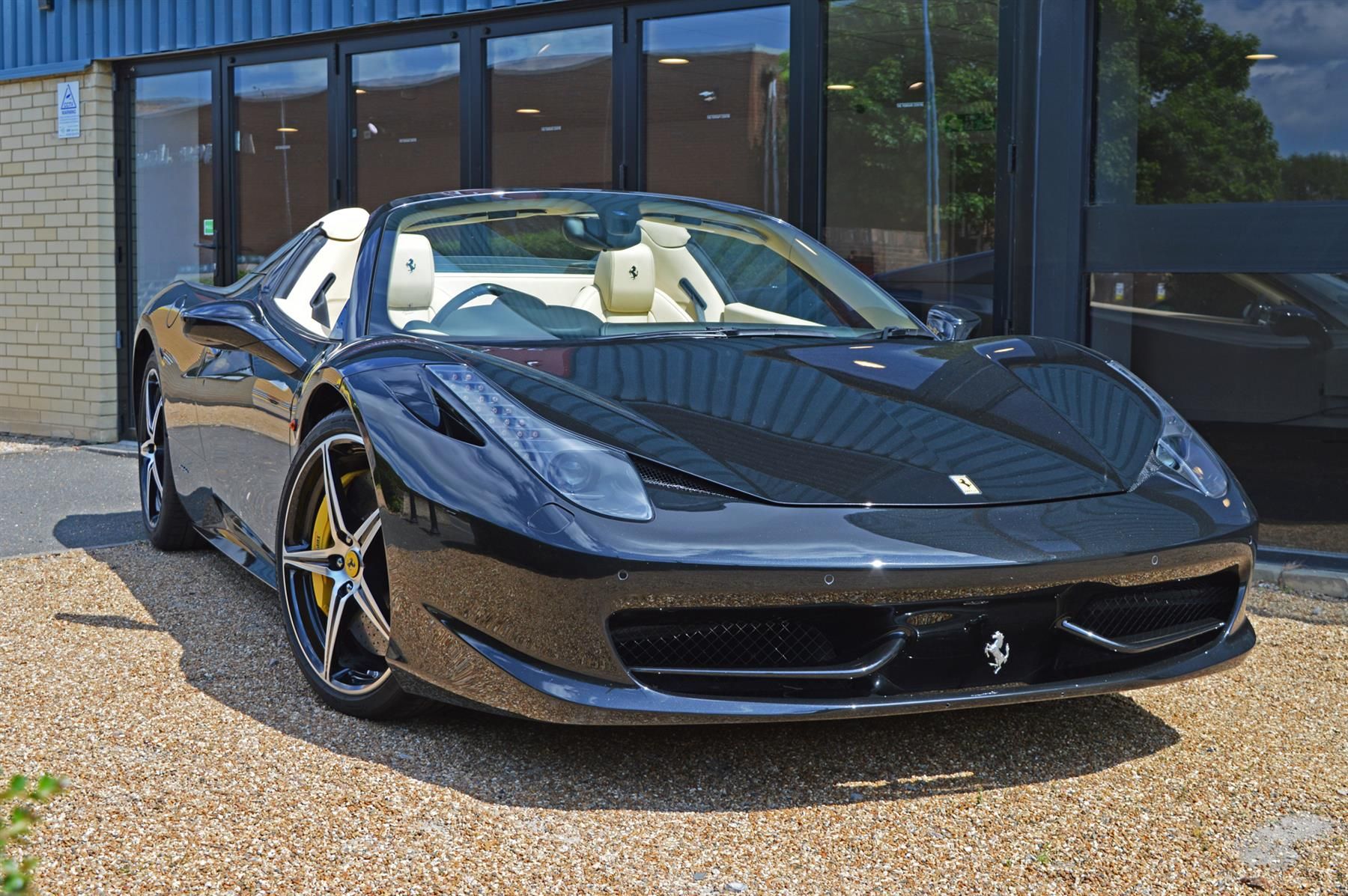 Used 2013 FERRARI 458 SPIDER DCT S-A for sale - PistonHeads UK