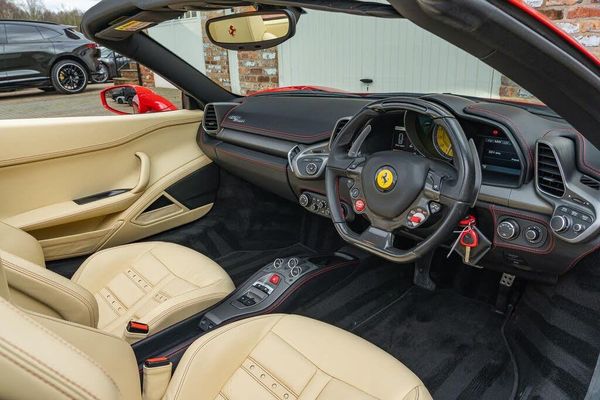 Used 2013 FERRARI 458 SPIDER DCT S-A for sale - PistonHeads UK