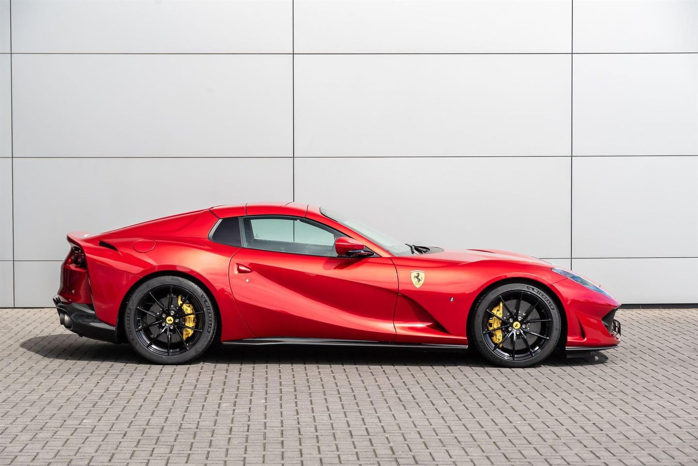 Used 2022 FERRARI 812 SUPERFAST GTS S-A for sale - PistonHeads UK
