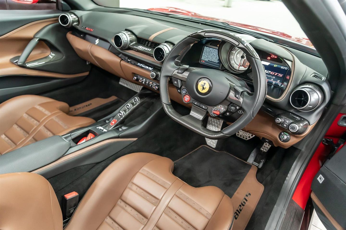 Used 2022 FERRARI 812 SUPERFAST GTS S-A for sale - PistonHeads UK