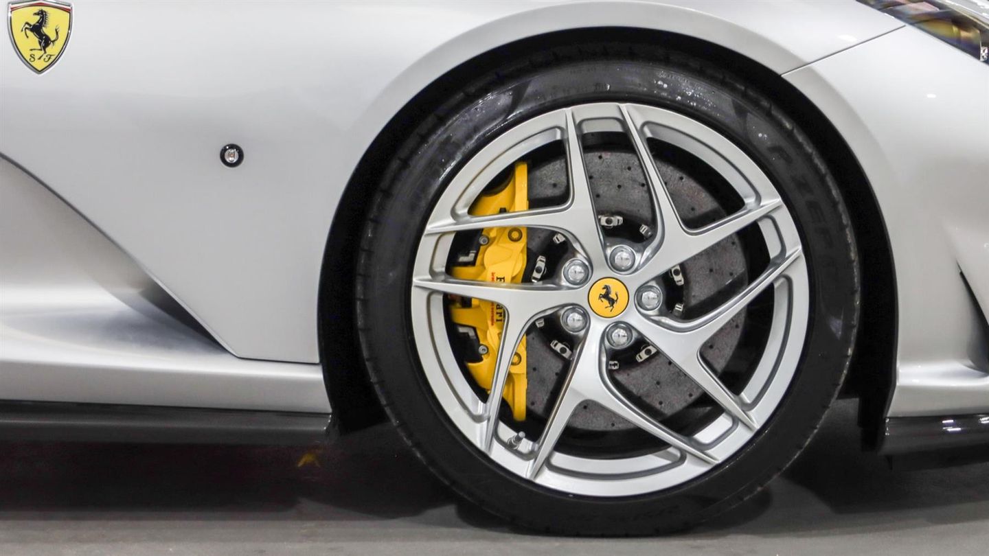 Used 2020 FERRARI 812 SUPERFAST S-A for sale - PistonHeads UK