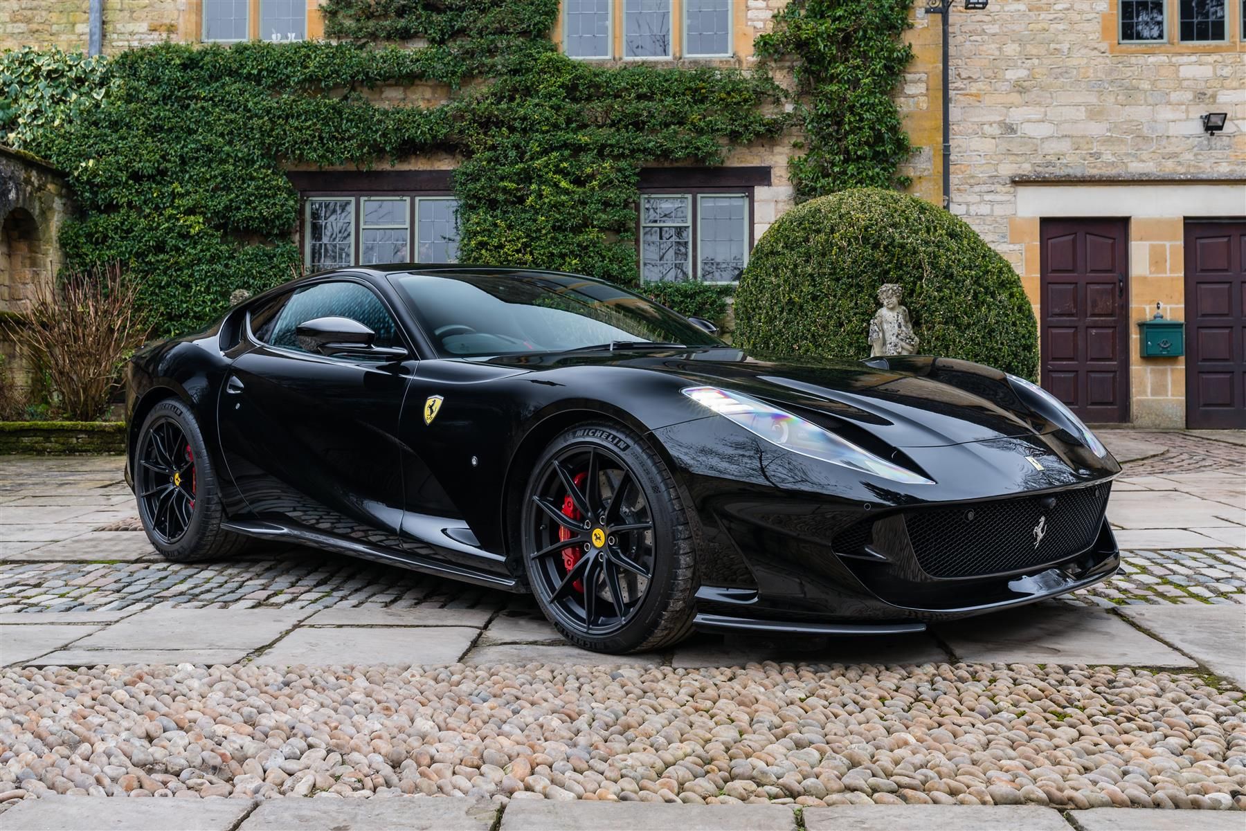Used 2020 FERRARI 812 SUPERFAST S-A for sale - PistonHeads UK