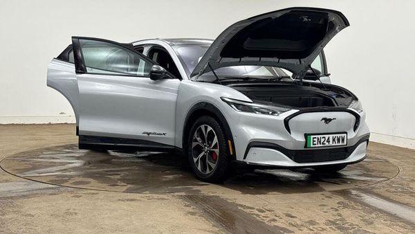 Used 2024 FORD MUSTANG MACH-E PRM EXT RNG AWD for sale - PistonHeads UK