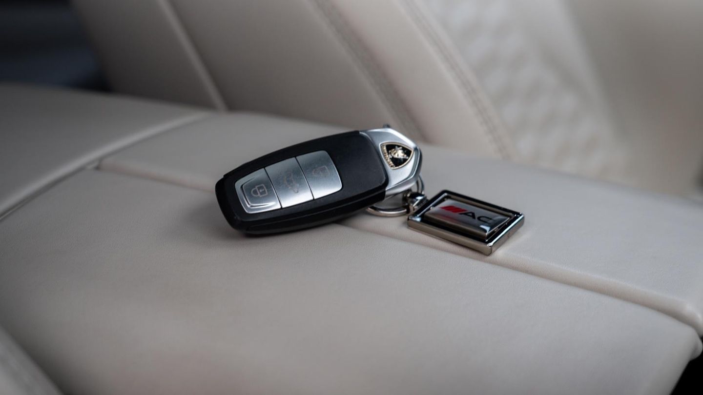 Used 2019 LAMBORGHINI URUS V8 AUTO for sale - PistonHeads UK