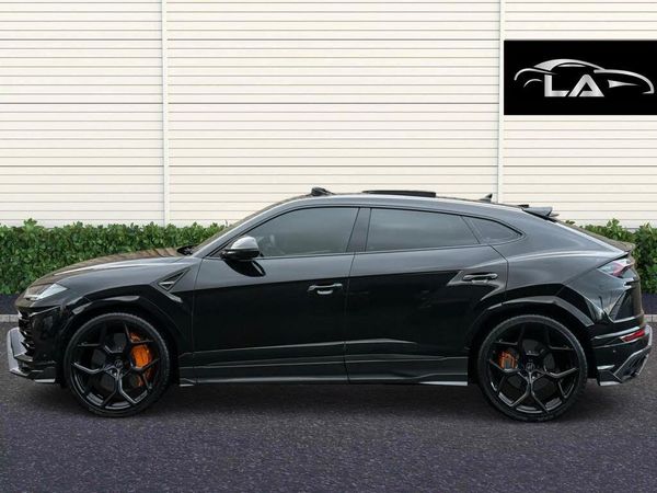 Used 2021 LAMBORGHINI URUS V8 AUTO for sale - PistonHeads UK