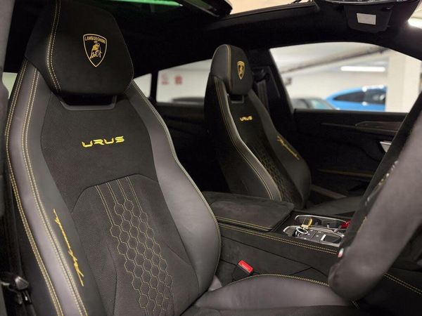Used 2024 LAMBORGHINI URUS V8 PERFORMANTE AUTO for sale - PistonHeads UK