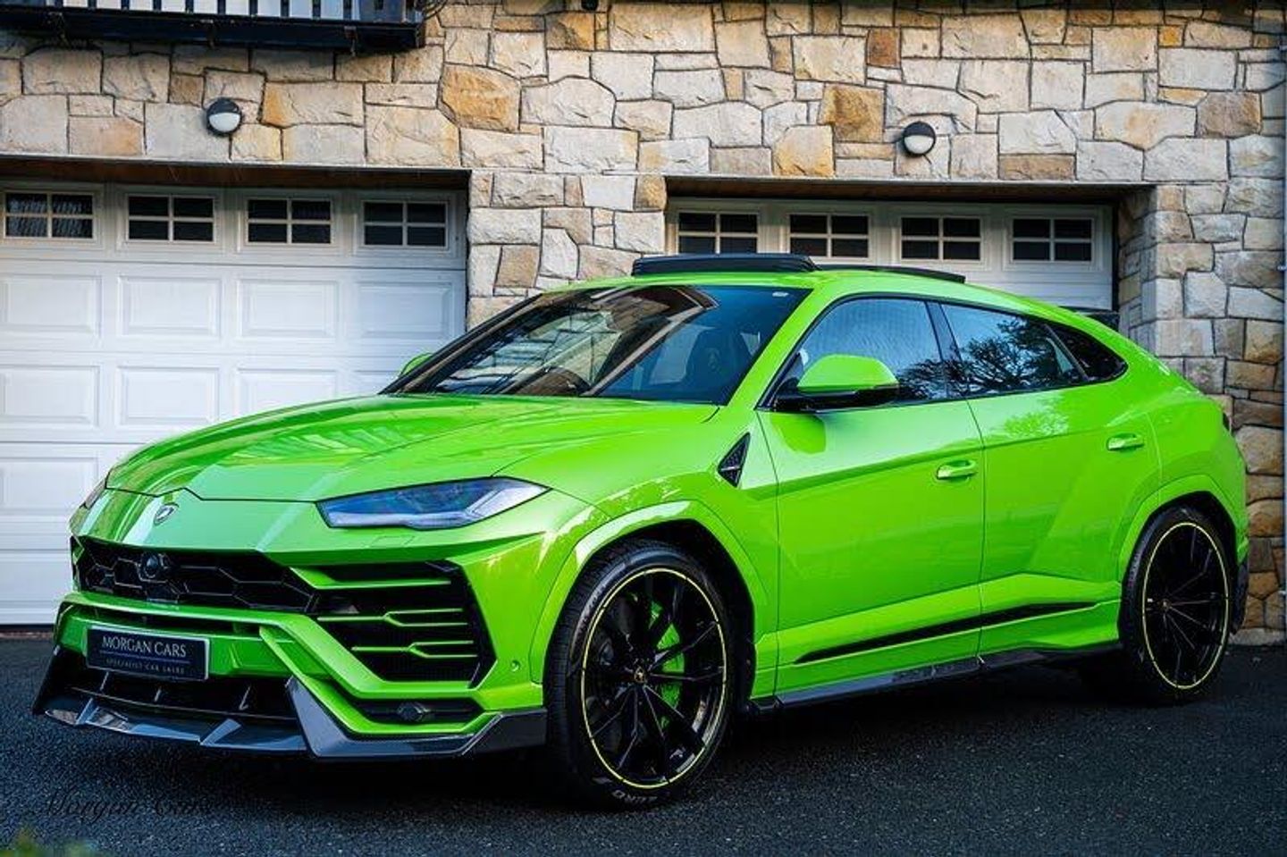 Used 2022 LAMBORGHINI URUS V8 AUTO for sale - PistonHeads UK