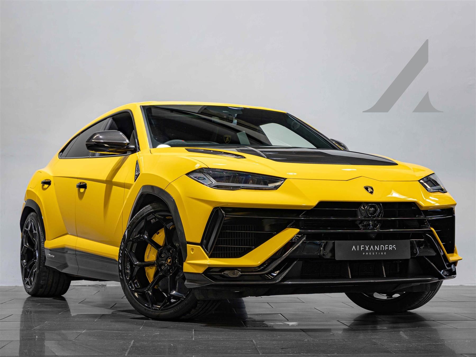 Used 2023 Lamborghini for sale - PistonHeads UK
