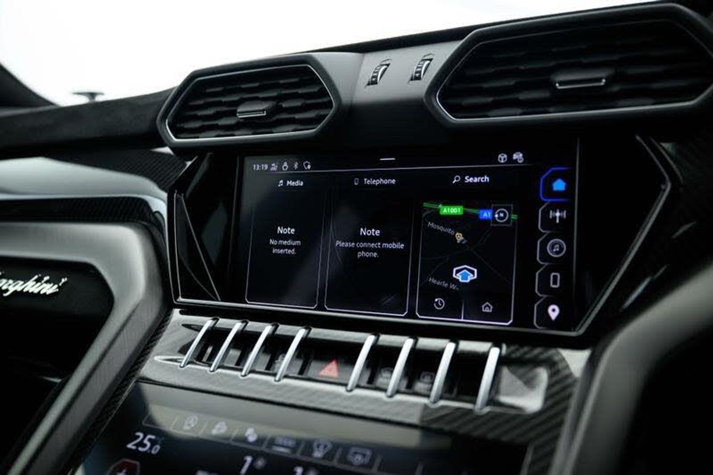 Used 2025 Lamborghini for sale - PistonHeads UK