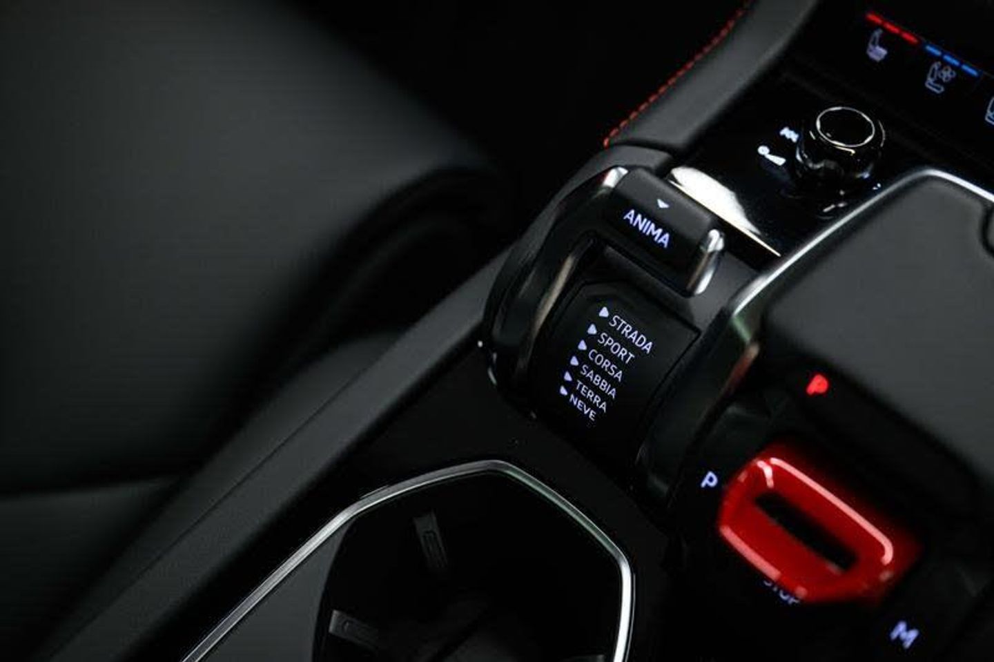 Used 2025 LAMBORGHINI URUS SE PHEV AUTO for sale - PistonHeads UK