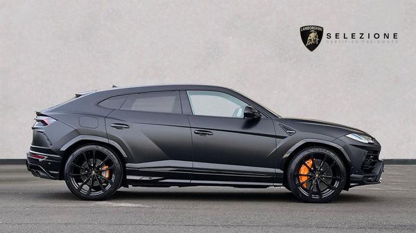 Used 2022 LAMBORGHINI URUS V8 AUTO for sale - PistonHeads UK
