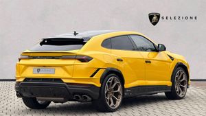 Used 2024 LAMBORGHINI URUS V8 PERFORMANTE AUTO for sale - PistonHeads UK