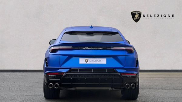 Used 2024 LAMBORGHINI URUS V8 S AUTO for sale - PistonHeads UK