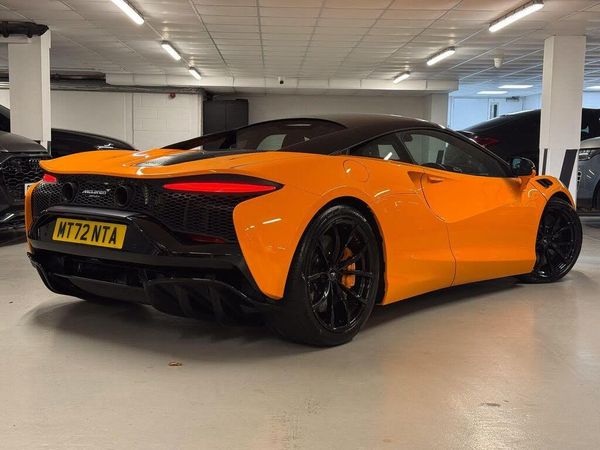 Used 2022 MCLAREN ARTURA V6 PHEV S-A for sale - PistonHeads UK