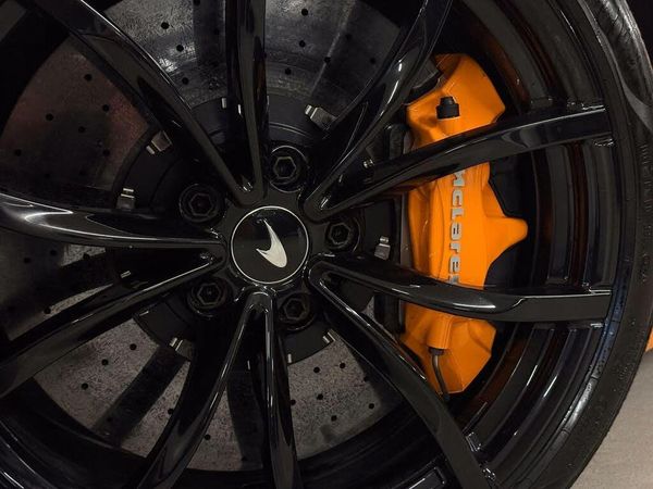 Used 2022 MCLAREN ARTURA V6 PHEV S-A for sale - PistonHeads UK