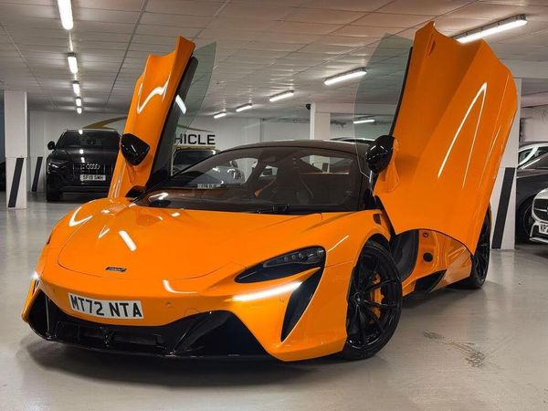 Used 2022 MCLAREN ARTURA V6 PHEV S-A for sale - PistonHeads UK
