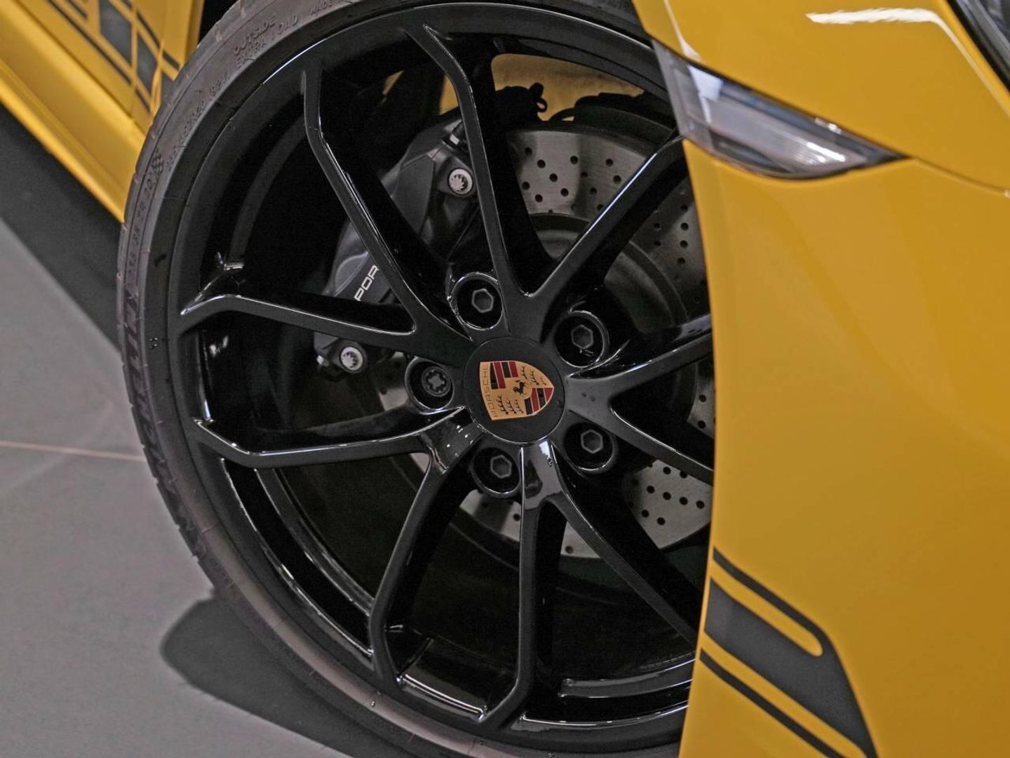 Used 2025 PORSCHE 718 BOXSTER STYLE EDITION S-A for sale - PistonHeads UK