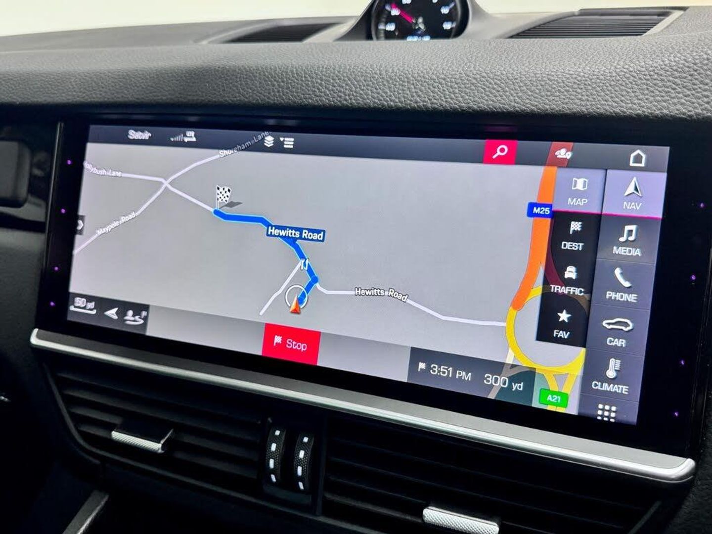 Used 2021 PORSCHE CAYENNE for sale - PistonHeads UK