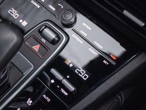 Used 2024 PORSCHE CAYENNE for sale - PistonHeads UK