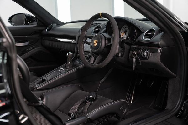 Used 2019 PORSCHE 718 CAYMAN GT4 for sale - PistonHeads UK