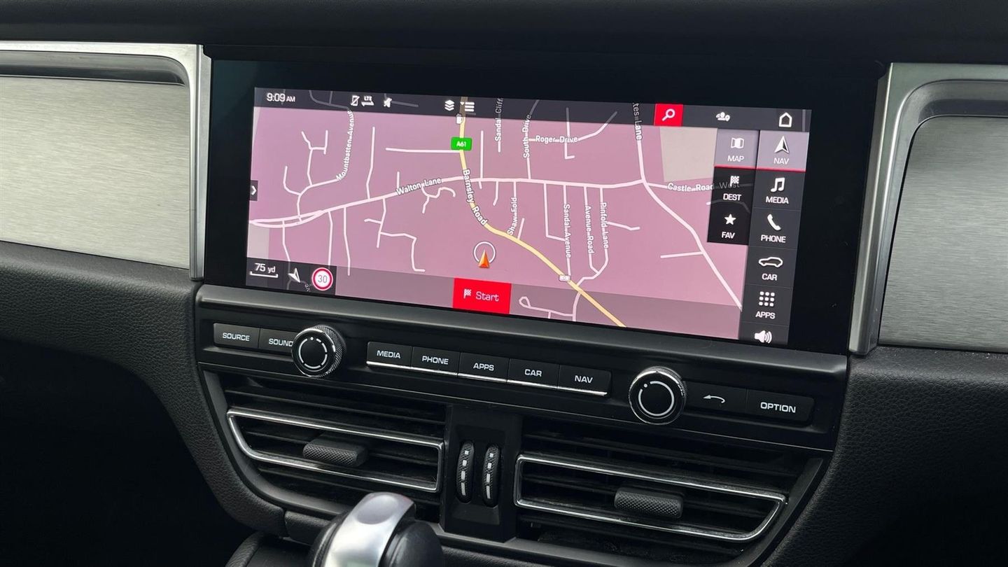 Used 2021 PORSCHE macan for sale - PistonHeads UK