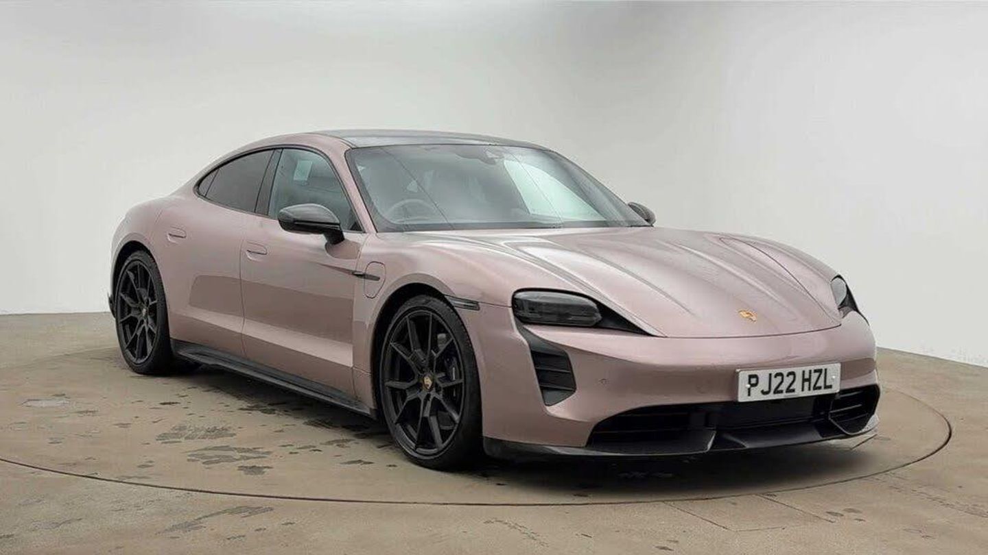 Used 2022 PORSCHE TAYCAN GTS for sale - PistonHeads UK