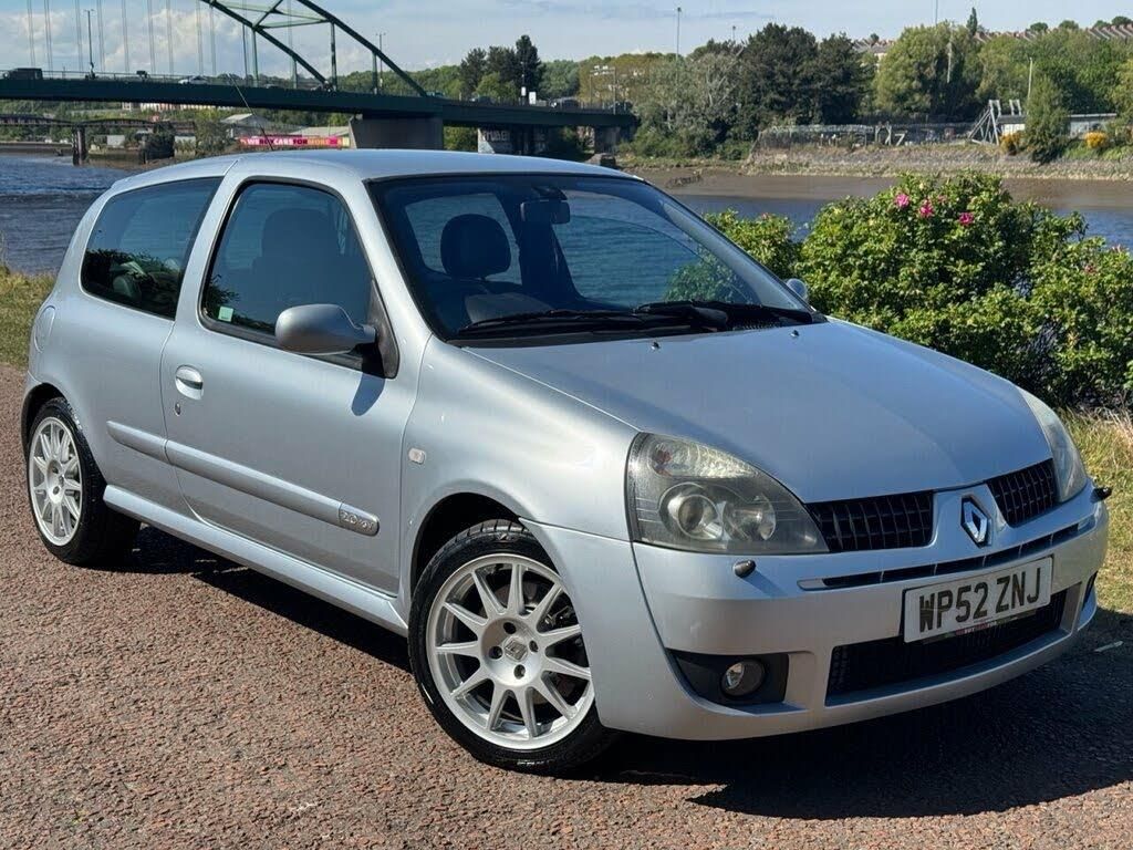 Used 2002 RENAULT CLIO for sale - PistonHeads UK