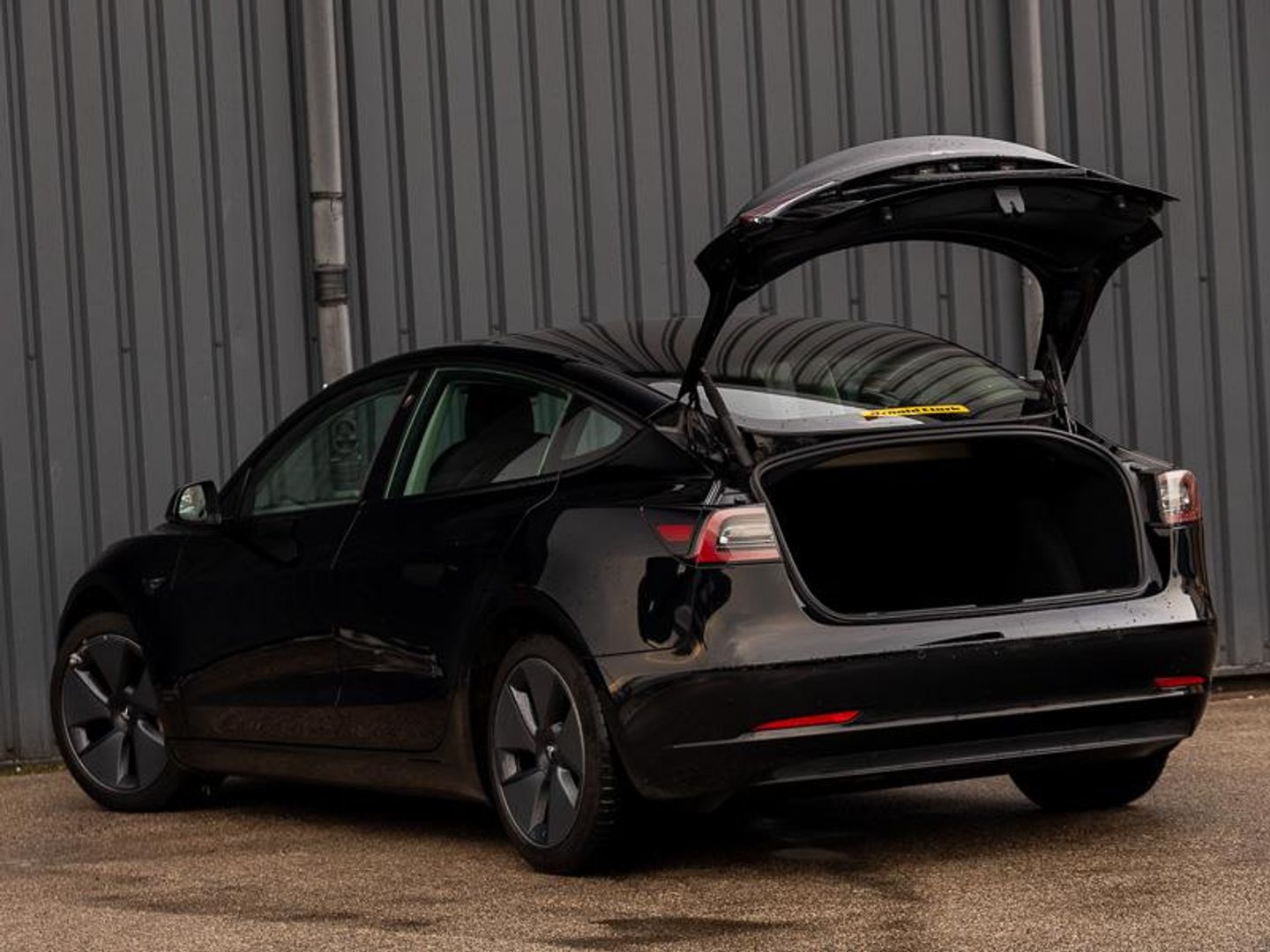 Used 2021 TESLA MODEL 3 LONG RANGE AWD for sale - PistonHeads UK