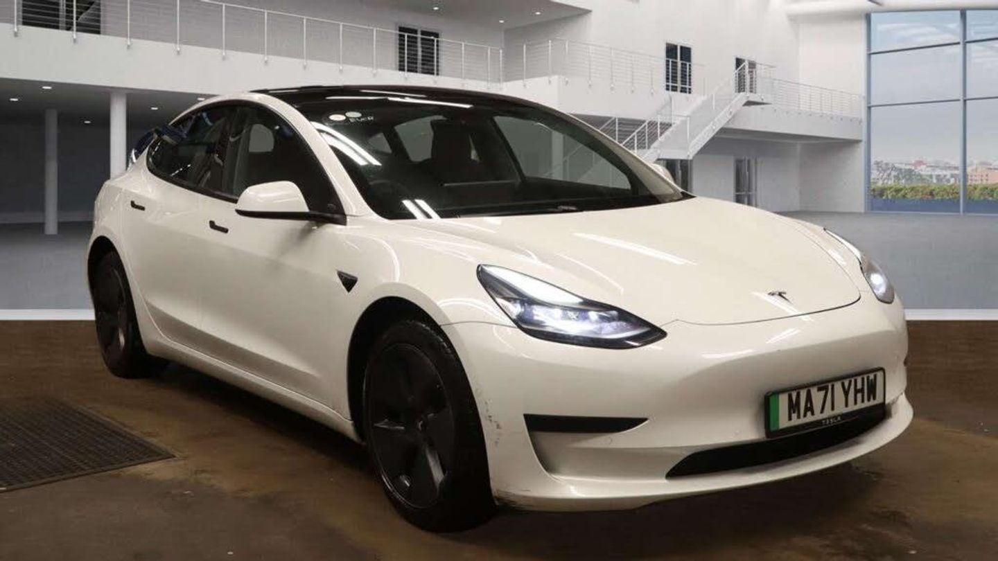 Used 2021 TESLA MODEL 3 STANDARD RANGE + for sale - PistonHeads UK