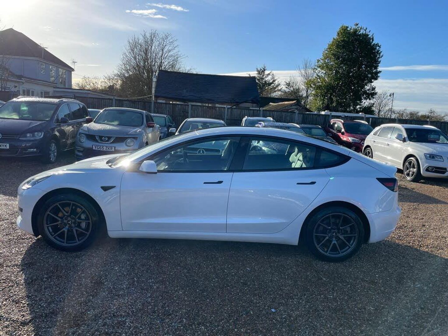 Used 2021 TESLA MODEL 3 STANDARD RANGE + for sale - PistonHeads UK