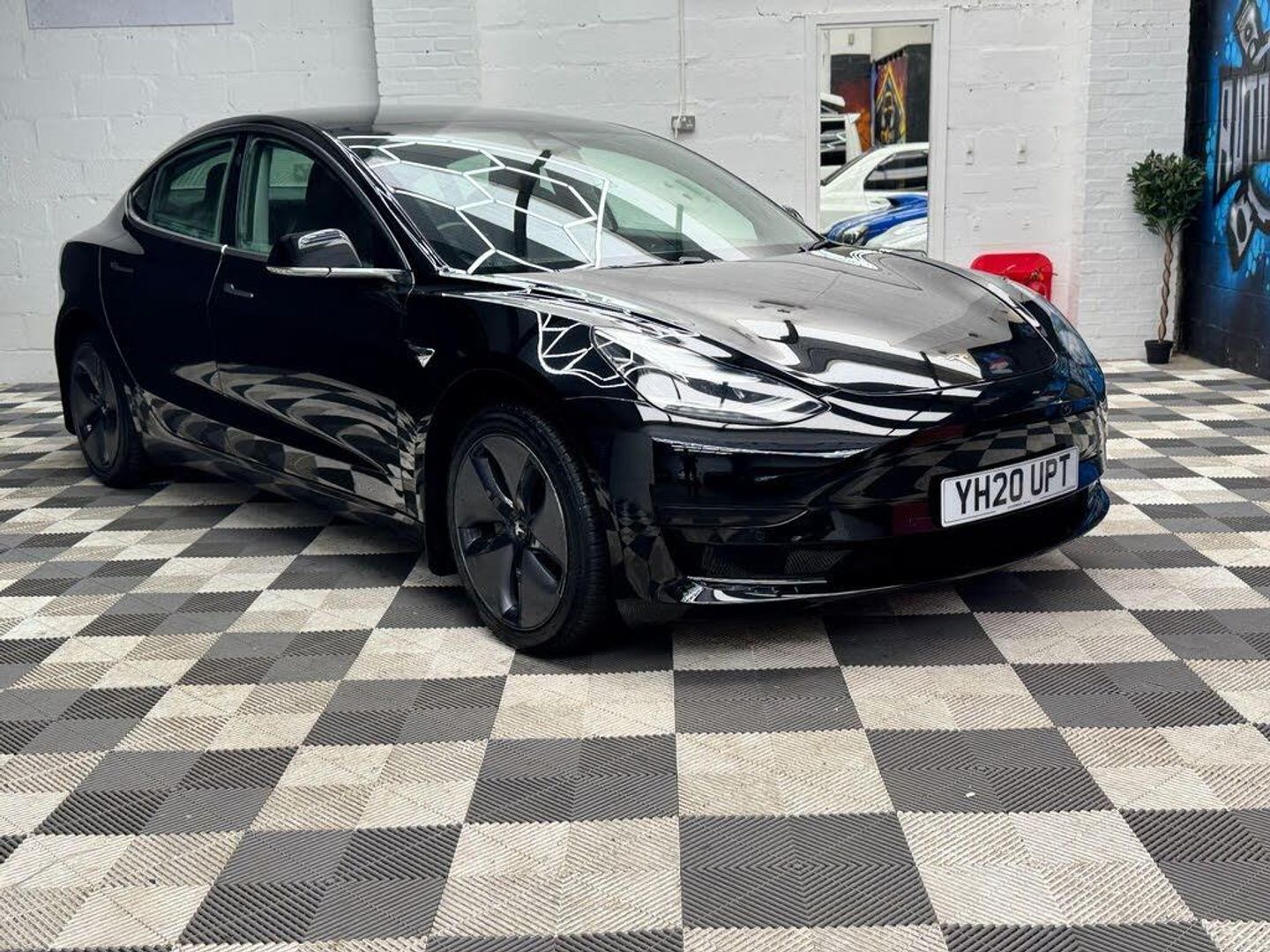 Used 2020 TESLA MODEL 3 STANDARD RANGE + for sale - PistonHeads UK
