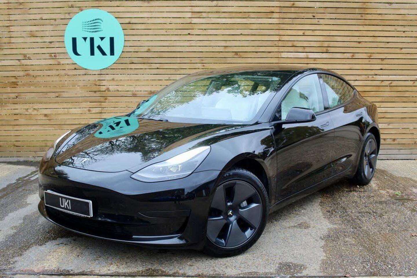 Used 2021 TESLA MODEL 3 STANDARD RANGE + for sale - PistonHeads UK